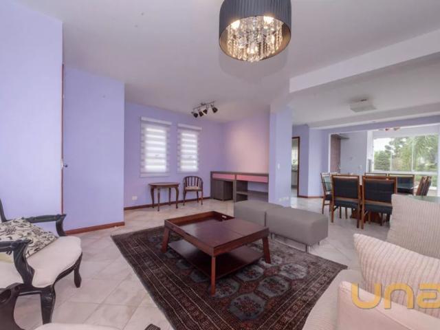 Casa em Condomínio