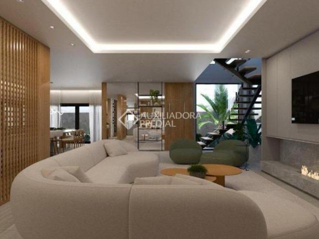 Casa em condomínio