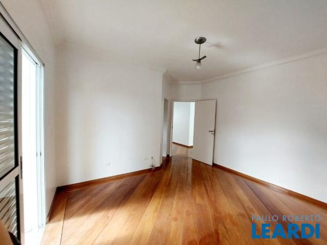 Casa Em Condomínio