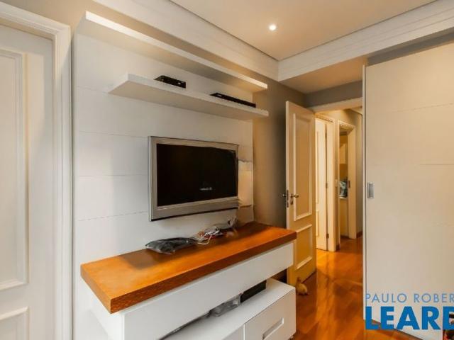 Casa Em Condomínio