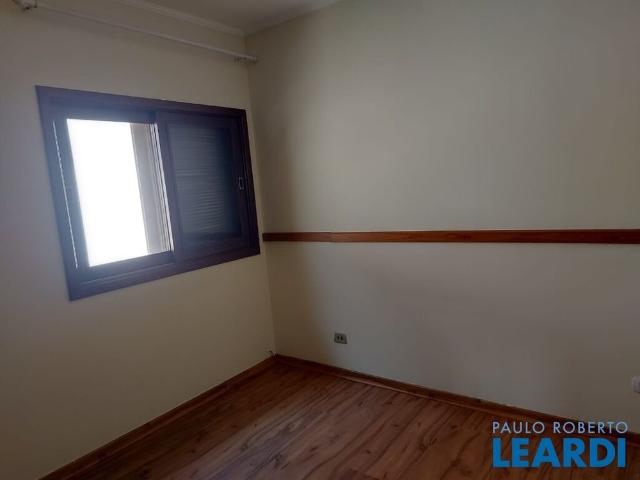 Casa Em Condomínio