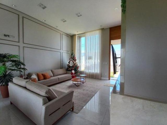 Casa em condomínio