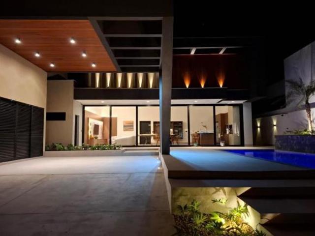 Casa em Condomínio