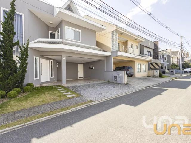 Casa em Condomínio