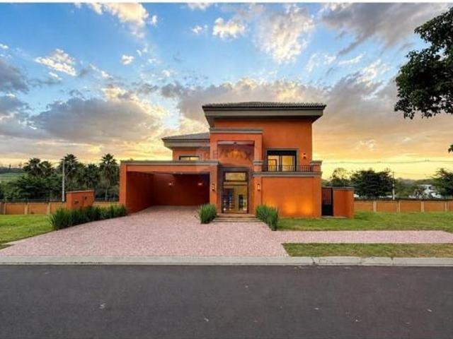 Casa em Condomínio – Colina do Golfe – 3 suítes – 259, 64 m² Venda