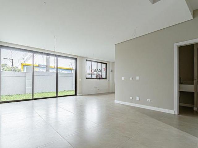 Casa em condominio com ampla area de lazer, 3 suites, Boulevard Boa Vista