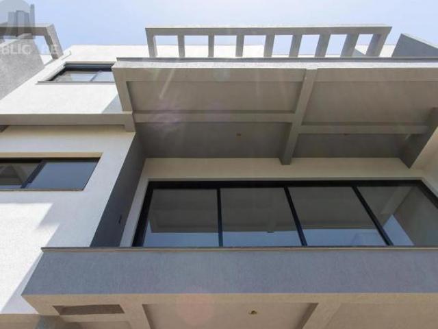 Casa em condomínio com conforto e exclusividade no bairro Tristeza