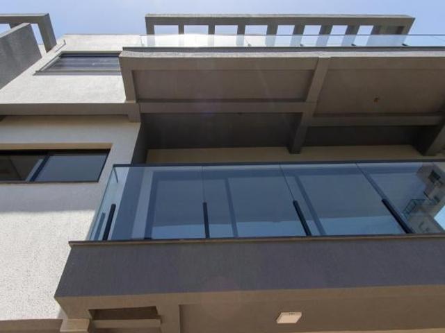Casa em condomínio com conforto e exclusividade no bairro Tristeza