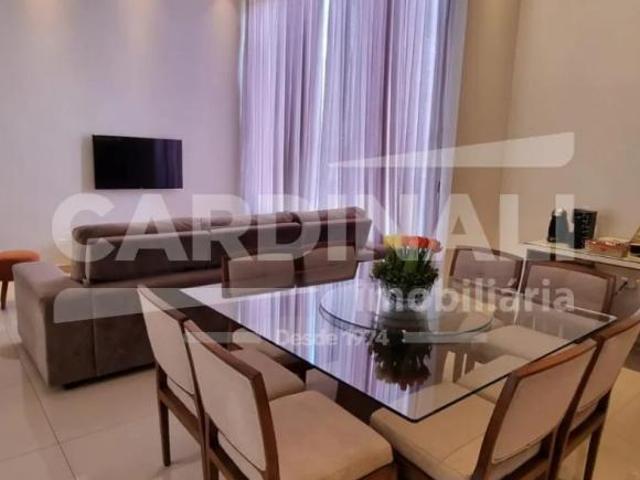 Casa em condomínio com excelente localização
