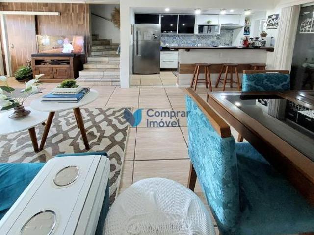 Casa em condomínio com infra, 3 quartos 4 vagas na Hípica