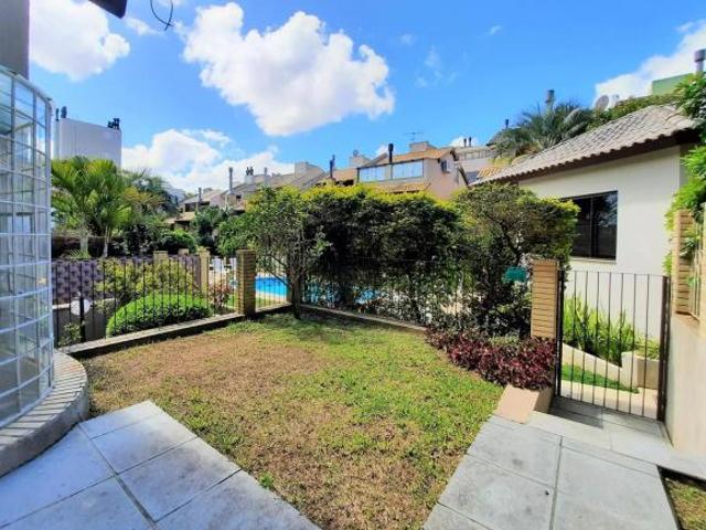 Casa em condomínio com Infraestrutura Tristeza Poa RS
