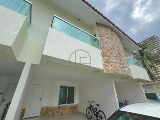 Casa em Condomínio com Lazer no Canto do Forte