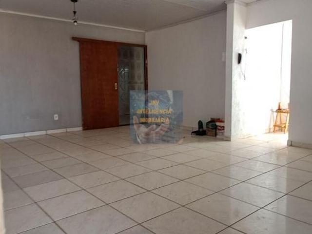 Casa em Condomínio, com localização Imbatível