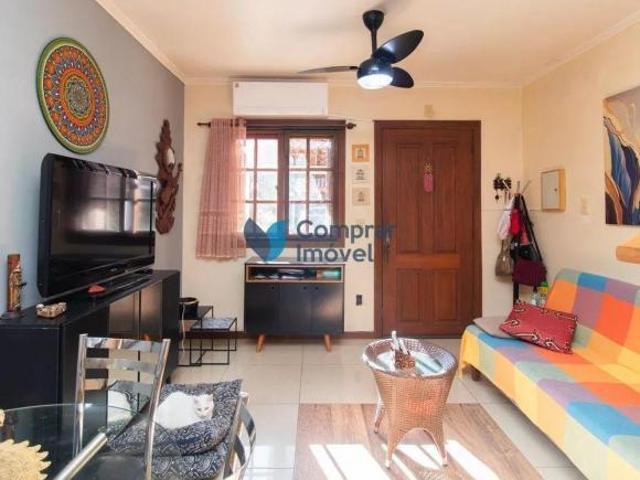 Casa em condomínio com piscina, 2 quartos, 1 vaga Camaquã, Porto Alegre/RS