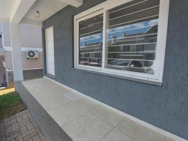 Casa em Condomínio com piscina e portaria 24h em Novo Hamburgo Oportunidade no Bairro Rondonia