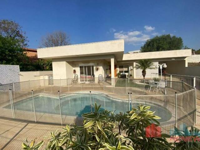 Casa em condomínio com vista privilegiada