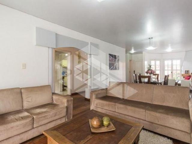 Casa em Condominio com 04 dormitórios Bairro Espirito Santo