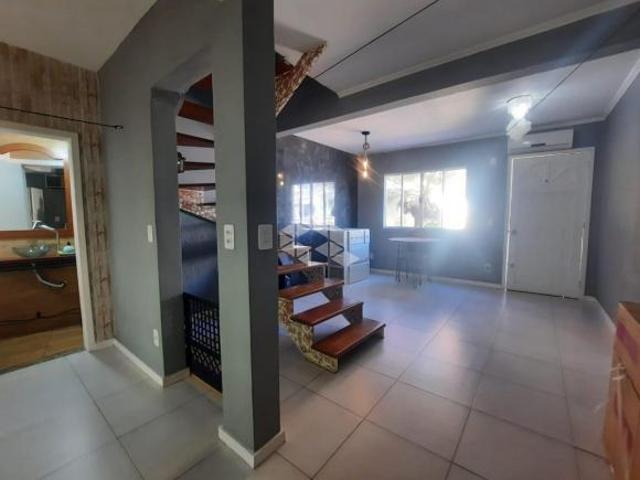 Casa em Condominio com 02 dormitórios Cavalhada