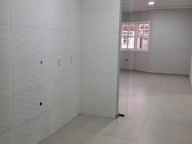 Casa em Condomínio com 02 Quartos, Bairro Restinga