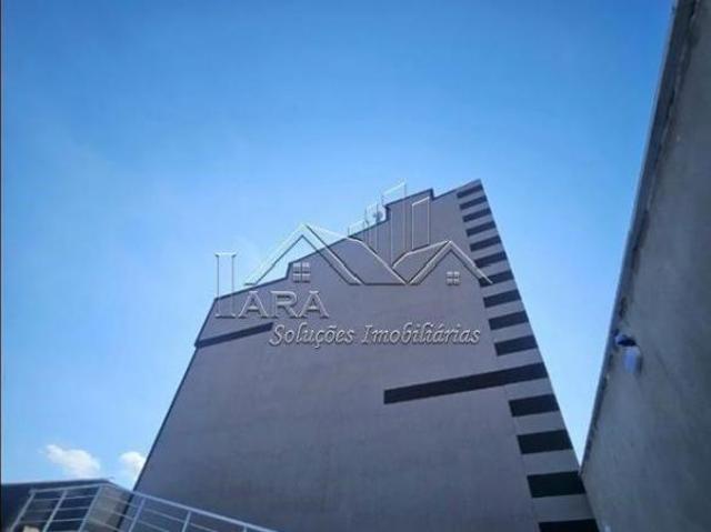 CASA EM CONDOMINIO COM 02 QUARTOS E 02 VAGAS NA VILA GRANADA