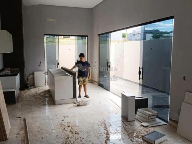 Casa em Condomínio com 03 Dormitórios no Terras Alphaville Mirassol