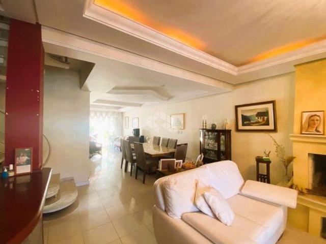 Casa em Condominio com 03 dormitórios Bairro Assunção