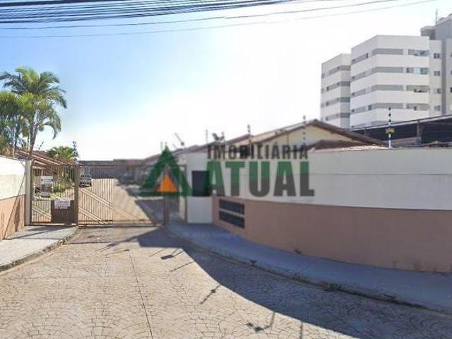 Casa em condomínio com 03 quartos sendo 01 suíte na região oeste de Londrina