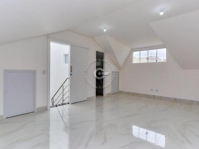 Casa em Condomínio com 160m² e Suíte no Ático | Sí