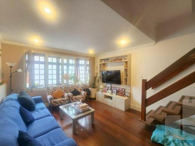 Casa em Condomínio com 168 m², 4 Quartos e Muito Conforto em Localização Privilegiada