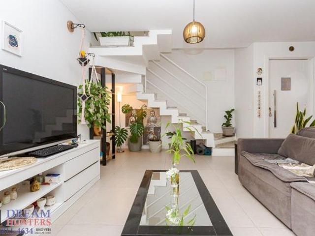 Casa em Condomínio, com 121m², com 3 quartos, 2 vagas, no Bairro Xaxim