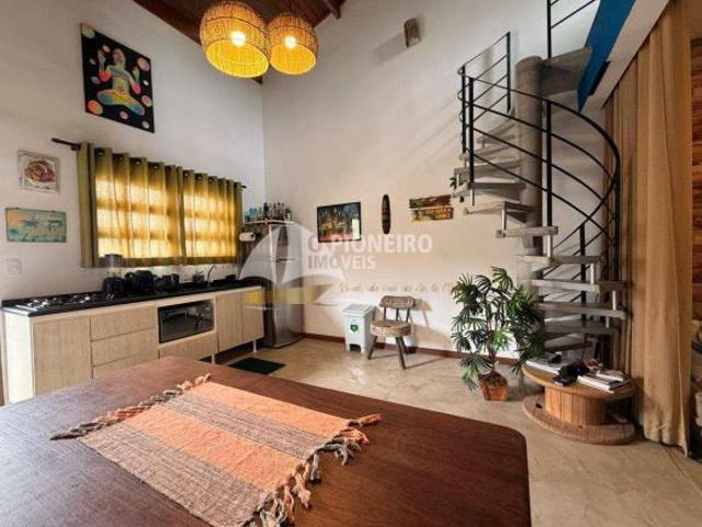 Casa em condomínio com 1 suíte a 900m da praia em juquehy