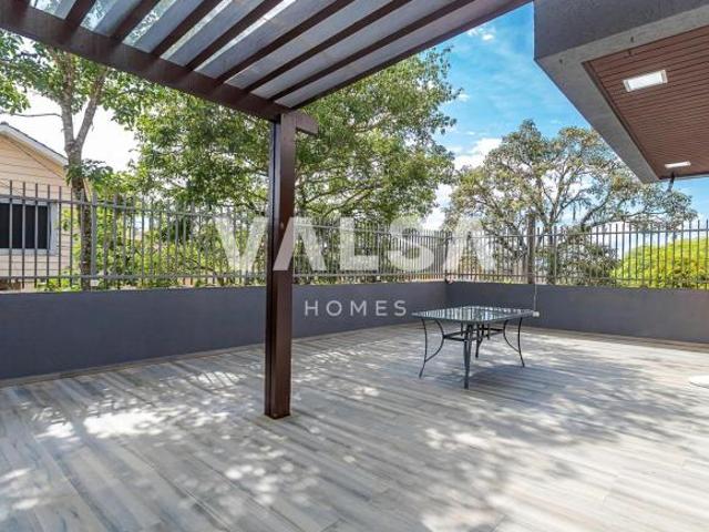 Casa em condomínio com 240 m², à venda no bairro Vista Alegre