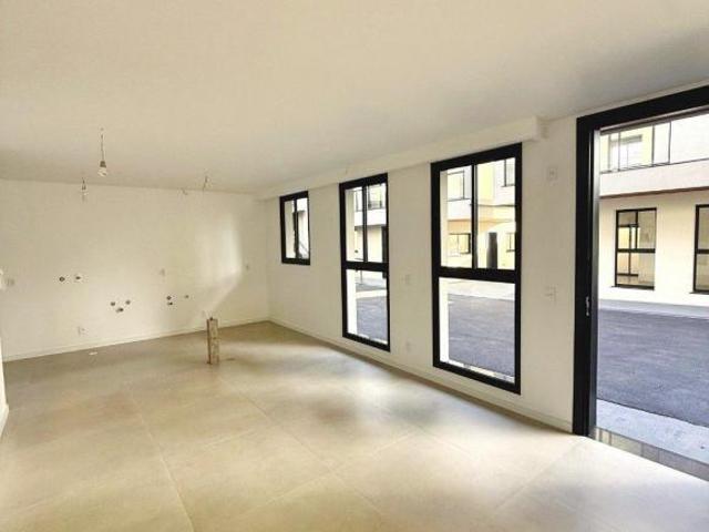 Casa em Condomínio, com 256m², 3 Suítes, no Bairro Seminário