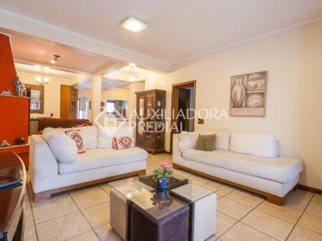 Casa em condomínio com 267m² no Bairro Ipanema
