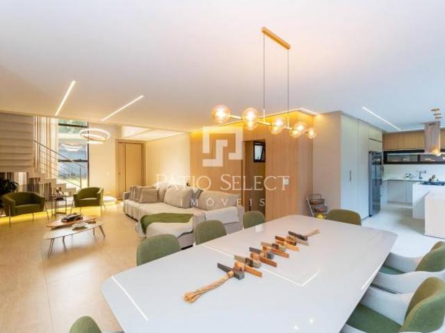Casa em condomínio com 288 m², 3 quartos sendo 3 suítes à venda no bairro Umbará