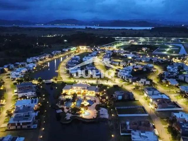 Casa em Condomínio com 290m², 5 dorm. no bairro Itapeva em Torres