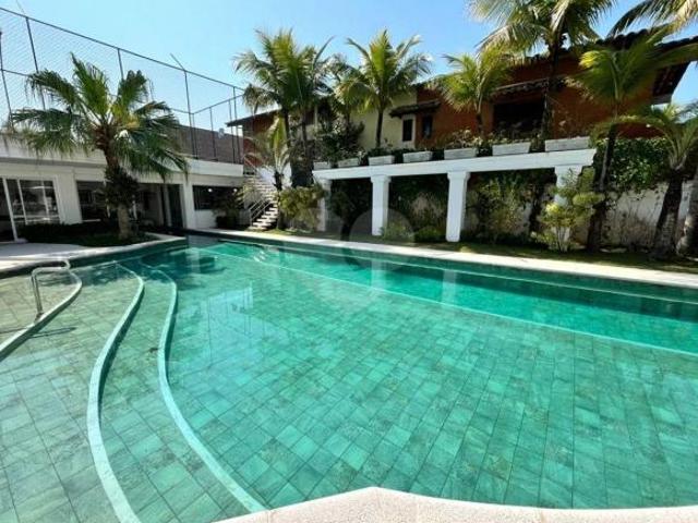Casa em condomínio com 2000 m² de terreno com 11 quartos em venda no Jardim Acapulco
