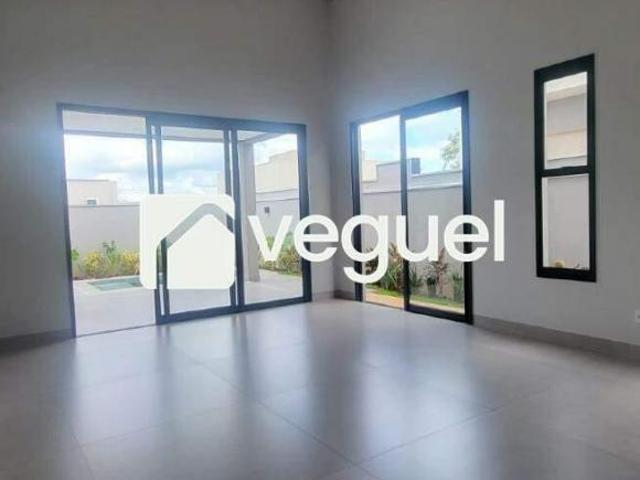 Casa em condomínio com 204m², 3 quartos, 3 suítes para venda no Bairro Vila do Golfe em Ribeirão Pre