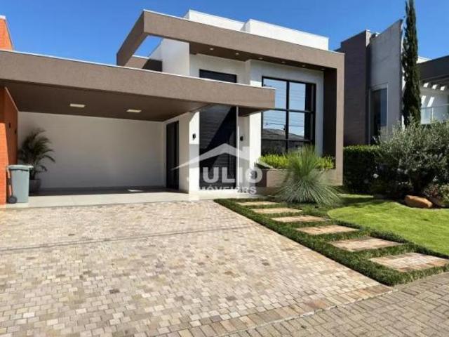 Casa em Condomínio com 220m², 4 dorm. no bairro em Capão da Canoa