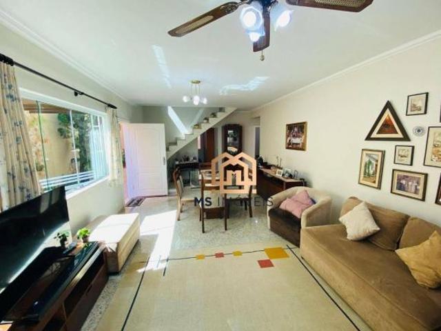 Casa em Condomínio com 237m², 3 Suítes, Sala, Escritório, Lavabo, Cozinha, Serviços, 3 Vagas, à vend