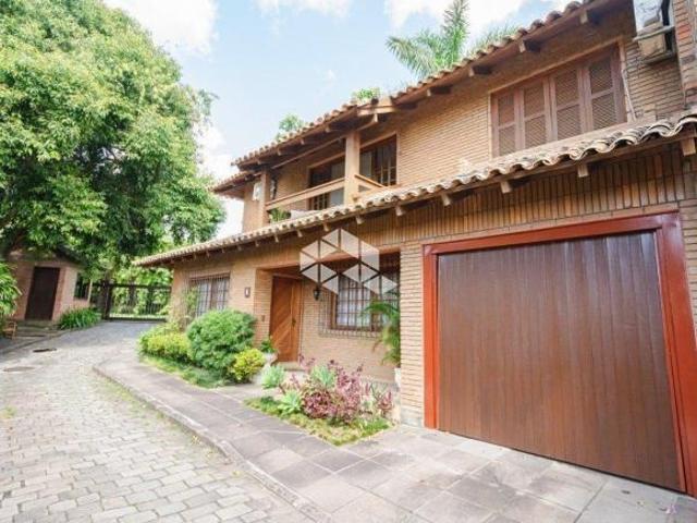 Casa em Condomínio com 2 dormitórios, 201m2 no bairro Tristeza