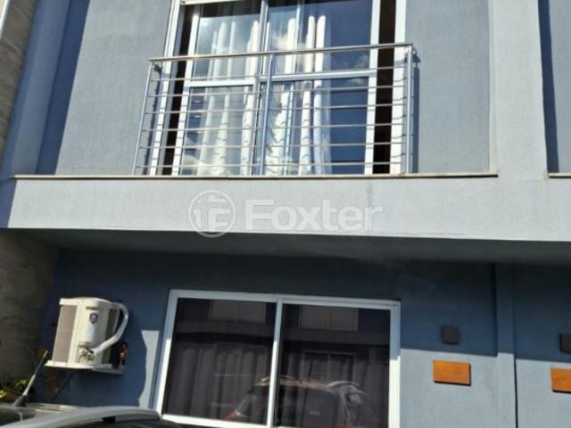 Casa em Condomínio com 2 dormitórios em Porto Alegre