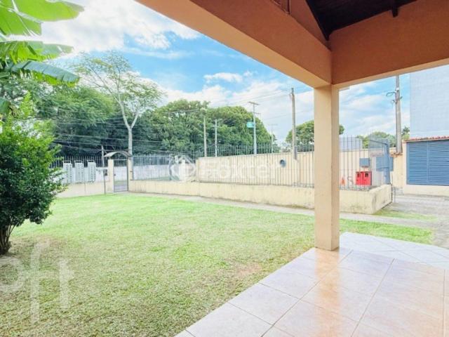 Casa em Condomínio com 2 dormitórios em Porto Alegre