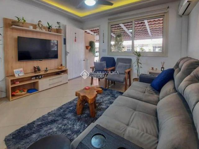 Casa em condomínio com 2 dormitórios no bairro Rio Branco