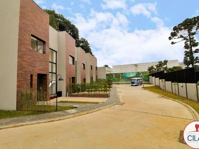 Casa em condomínio com 2 suítes no Bigorrilho, Curitiba