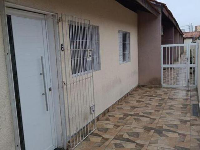 Casa em condomínio com 2 quartos e piscina em Itanhaém