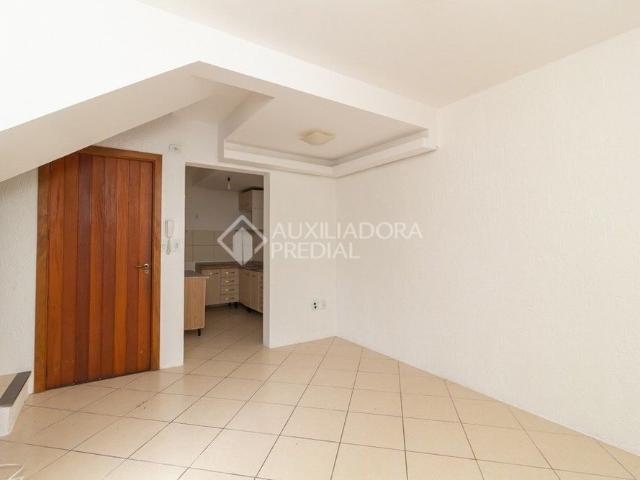 Casa em Condomínio com 2 quartos e 103m² para alugar em Guarujá, Porto Alegre