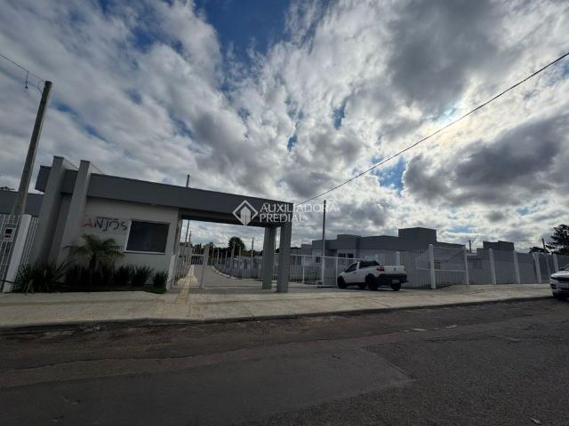 Casa em Condomínio com 2 quartos e 47m² para alugar em Mato Alto, Gravataí