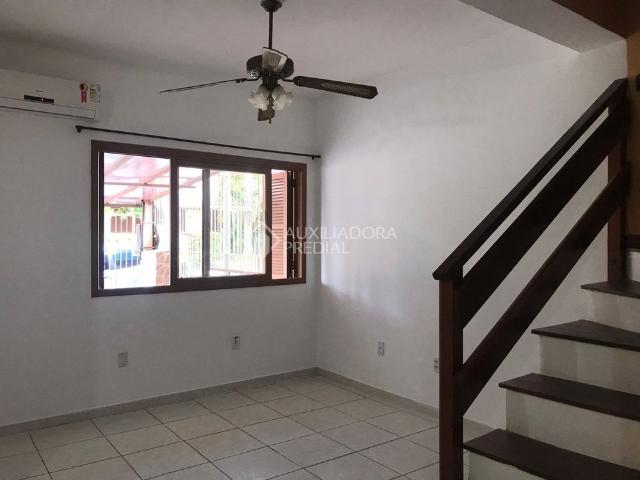 Casa em Condomínio com 2 quartos e 72m² para alugar em Espírito Santo, Porto Alegre