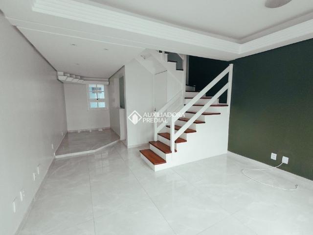 Casa em Condomínio com 2 quartos e 88m² para alugar em Rio Branco, Canoas